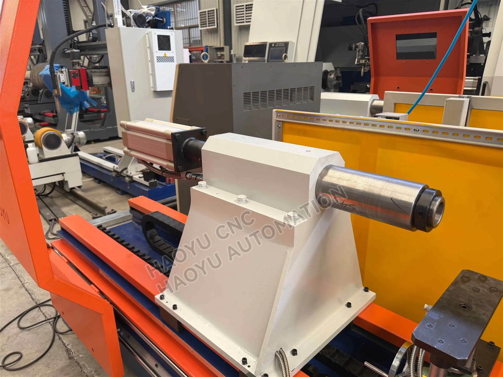 China Dual-Station Robotic Welding Hydraulic Cylinder For Automated ...